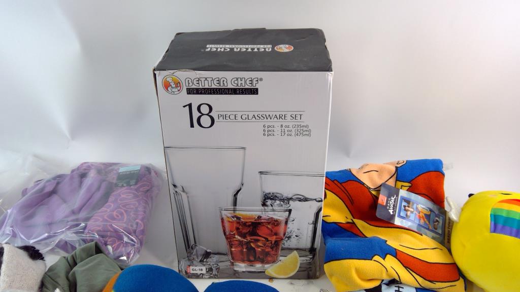 18 Piece Glassware Set And More, 3+ Pieces | Property Room