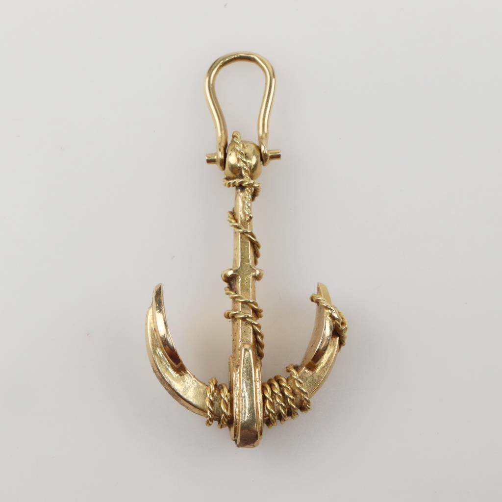 18kt Gold Anchor Pendant | Property Room