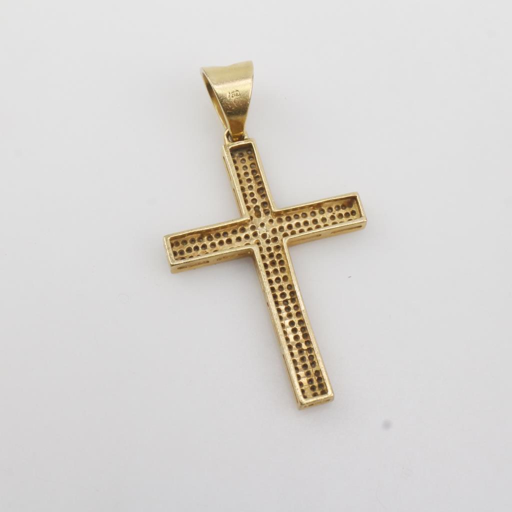 18Kt Gold Cross Pendant With Diamond Accents | Property Room