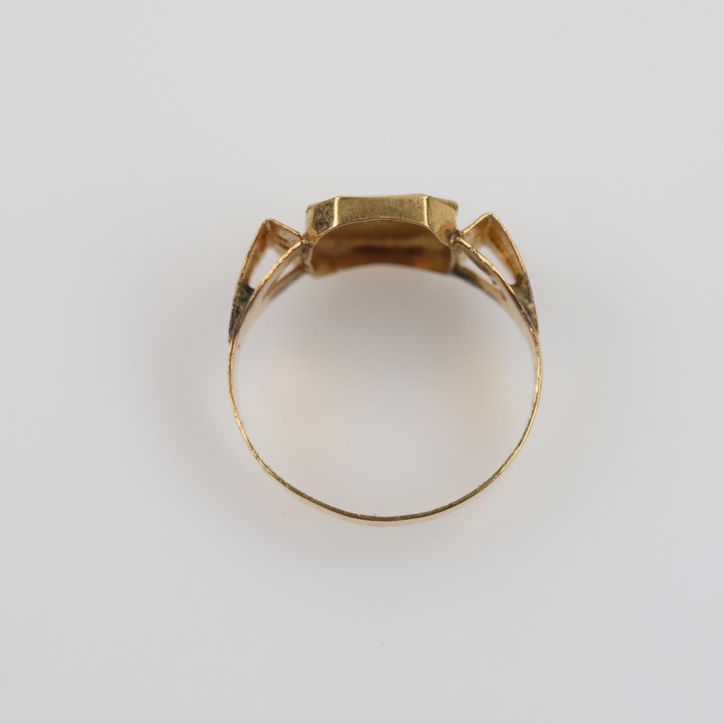 18kt Gold Mini Ring | Property Room