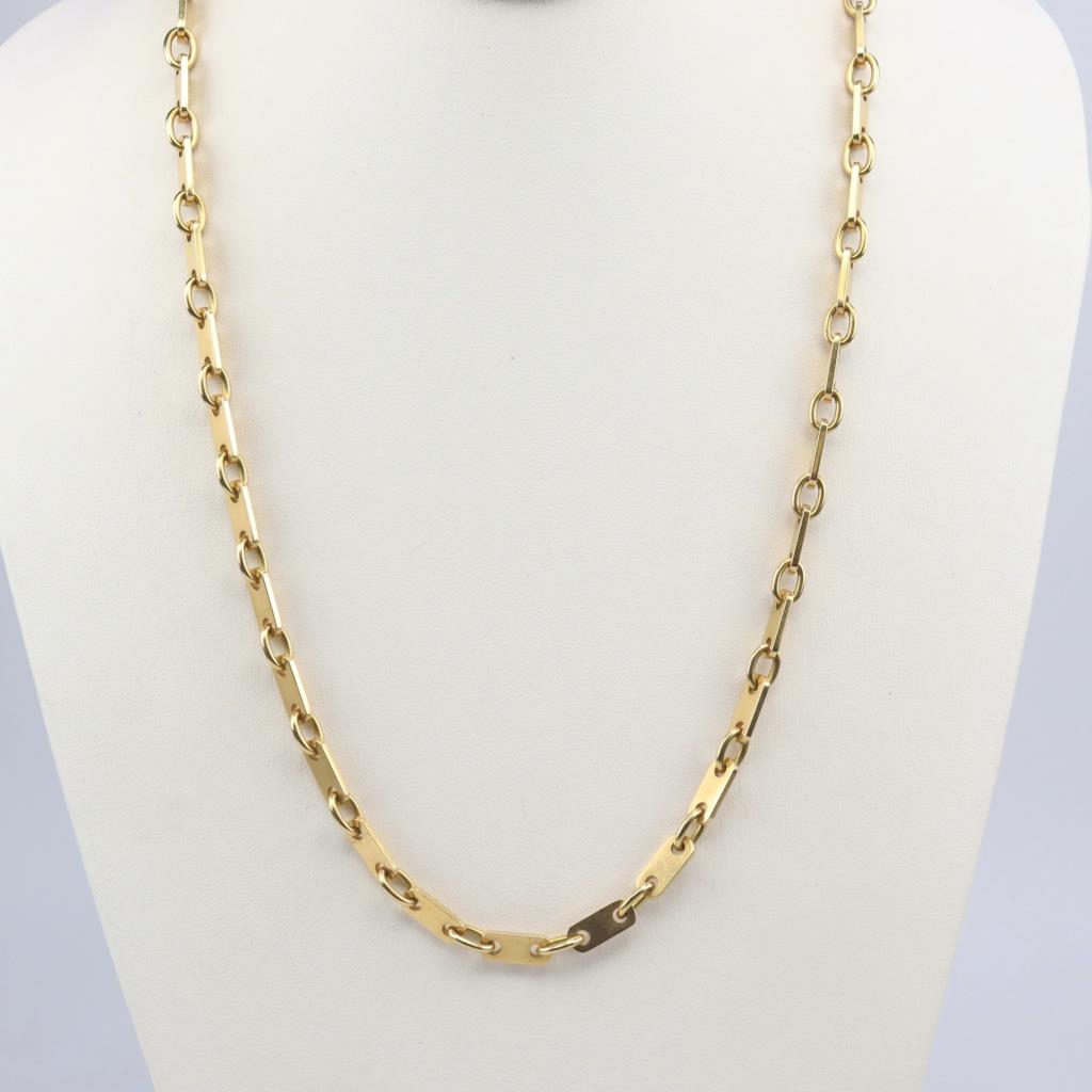 18kt Gold Necklace | Property Room