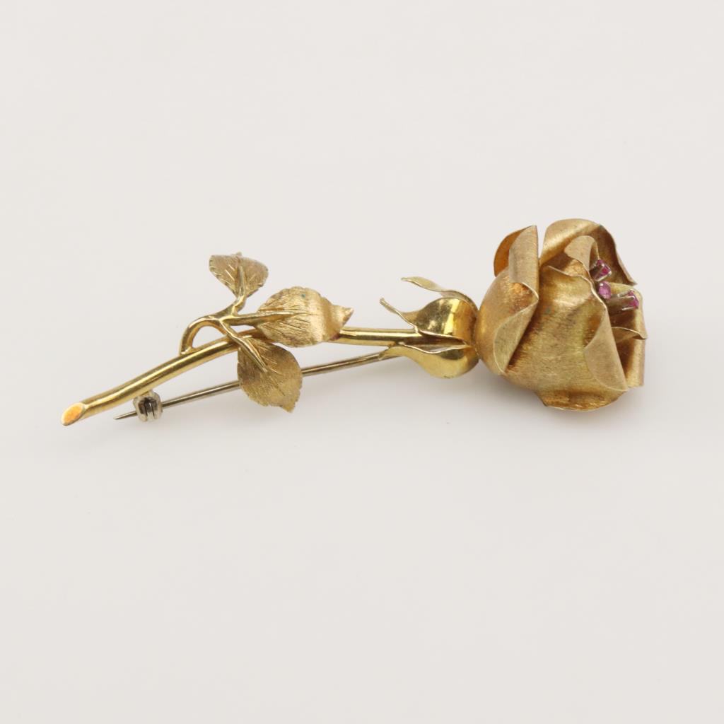18kt Gold Pink Stone Rose Brooch | Property Room