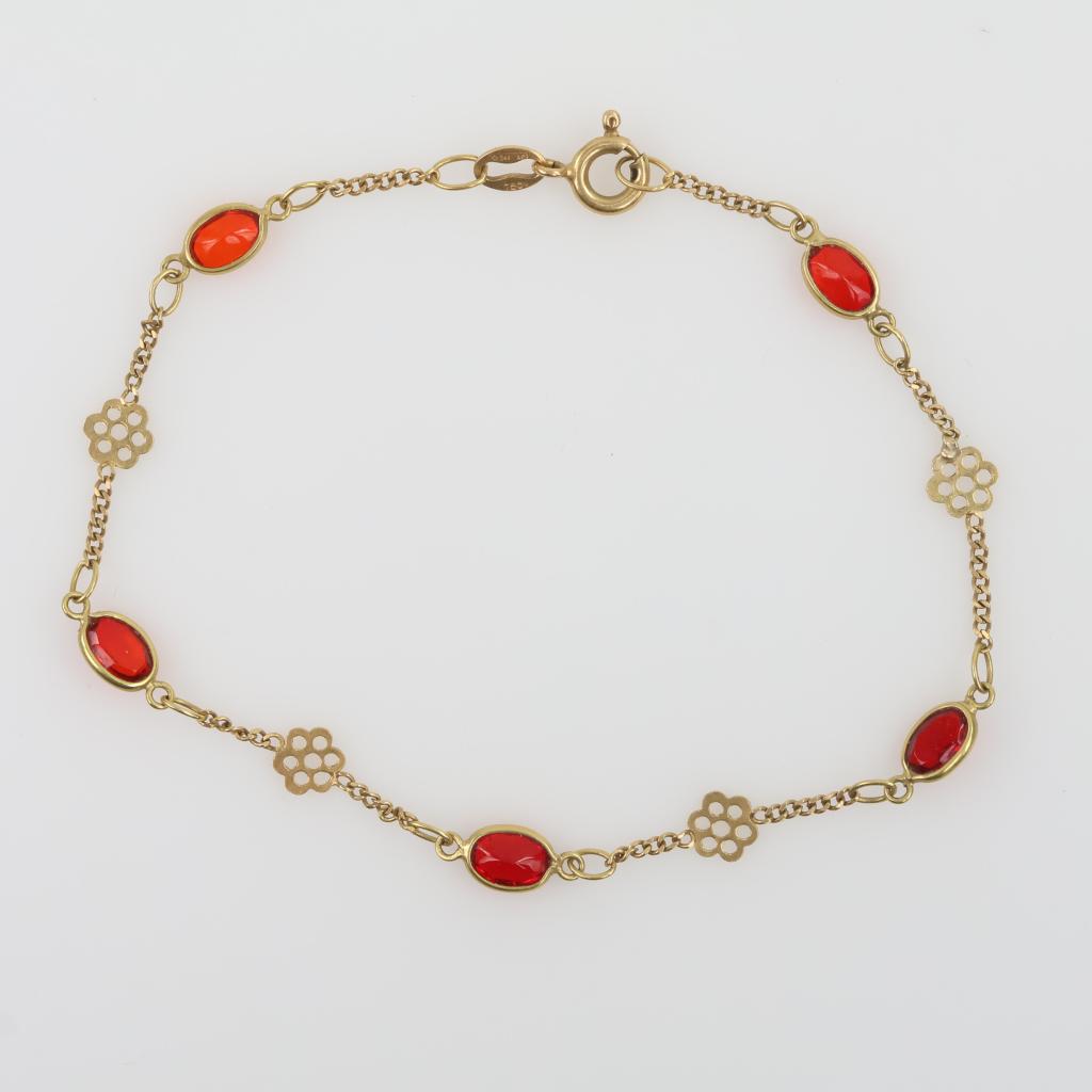 18kt Gold Red Stone Bracelet | Property Room