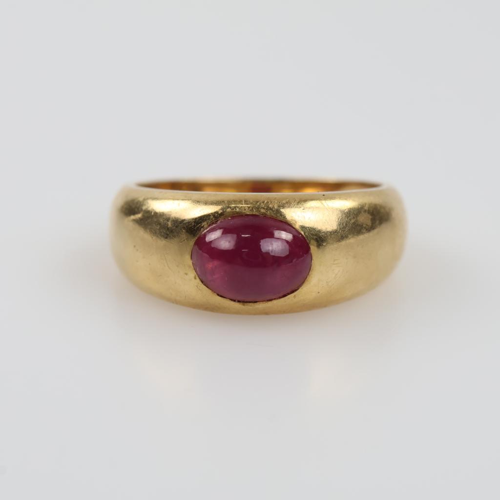18kt Gold Red Stone Ring | Property Room