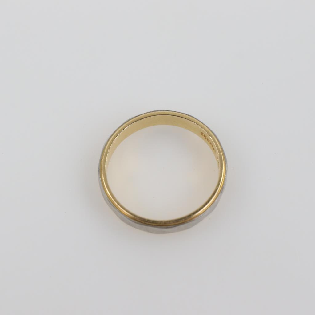 18kt Gold With Silver Inlay Band | Property Room