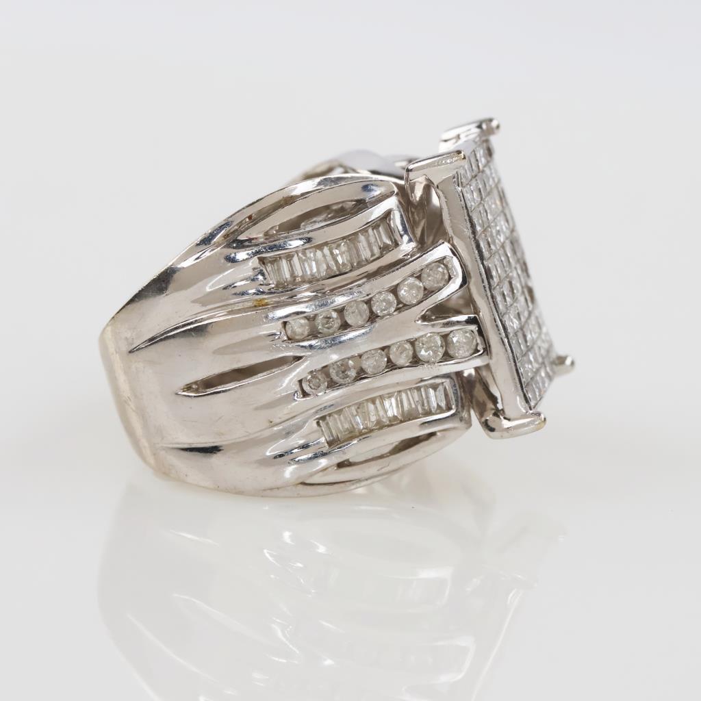 1.96cts TW Diamond 14kt White Gold Square Top Ring - Evaluated By Our ...