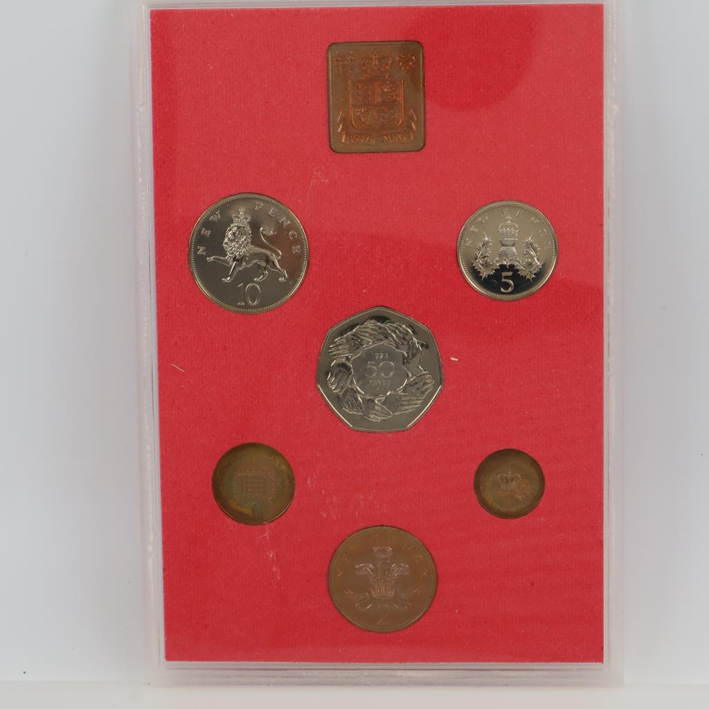 1973 Queen Elizabeth Coin Set | Property Room