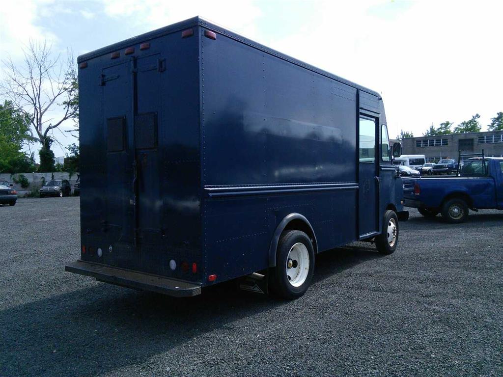 1985 Chevrolet Step Van (Hartford, CT 06114) | Property Room