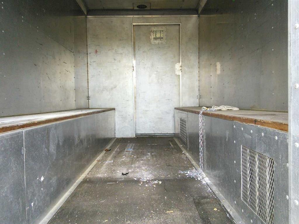 1985 Chevrolet Step Van (Hartford, CT 06114) | Property Room