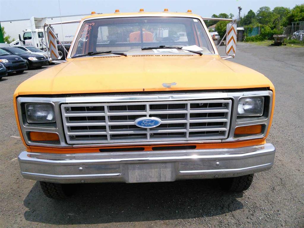 1985 Ford F-350 (Hartford, CT 06114) | Property Room