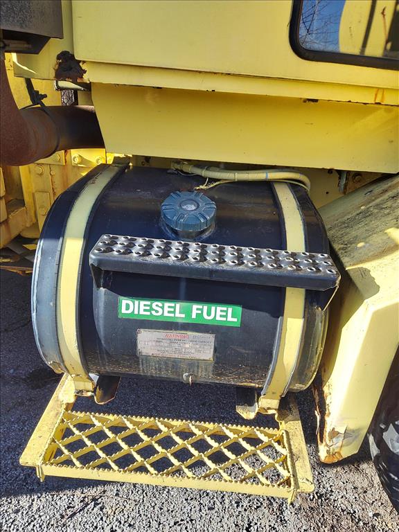 1988 Oshkosh P2535-SP (Staten Island, NY 10309) | Property Room