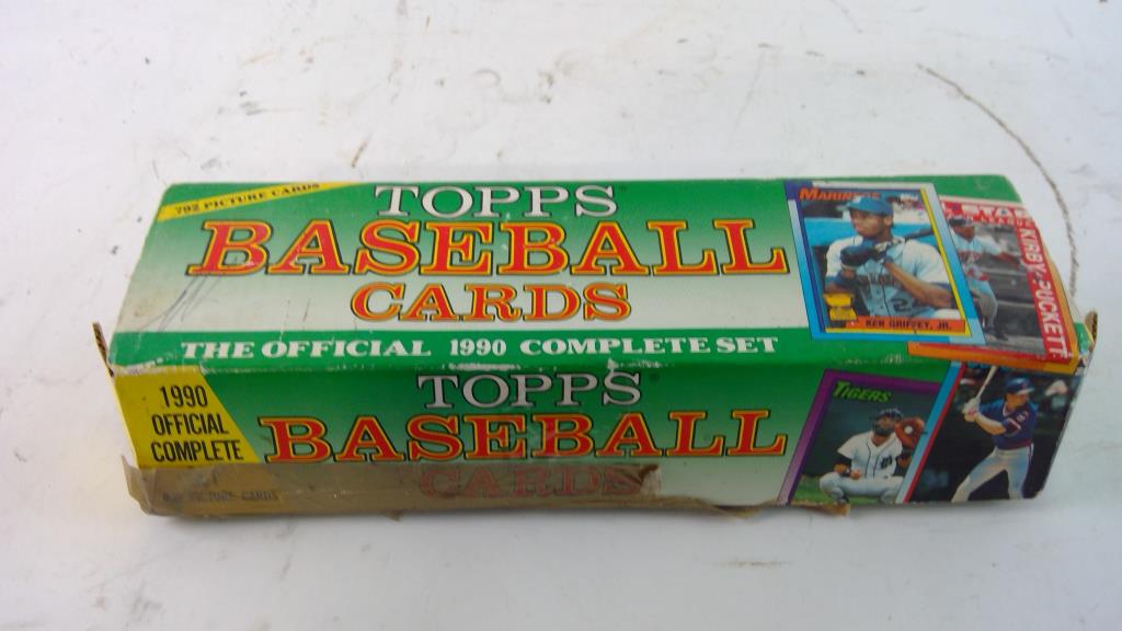 1990 Topps Baseball Cards, 200+ Pieces | Property Room