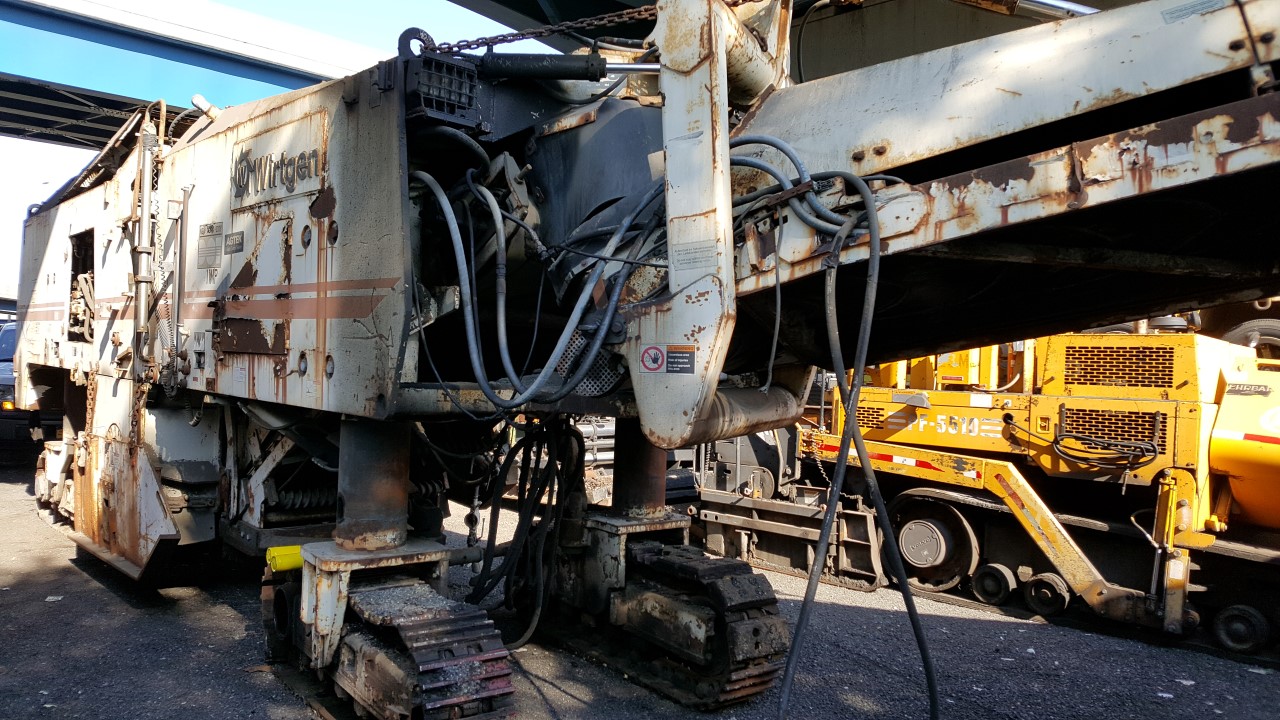 1990 Wirtgen Model 2100VC Large Milling Machine (Flushing, Queens, NY ...