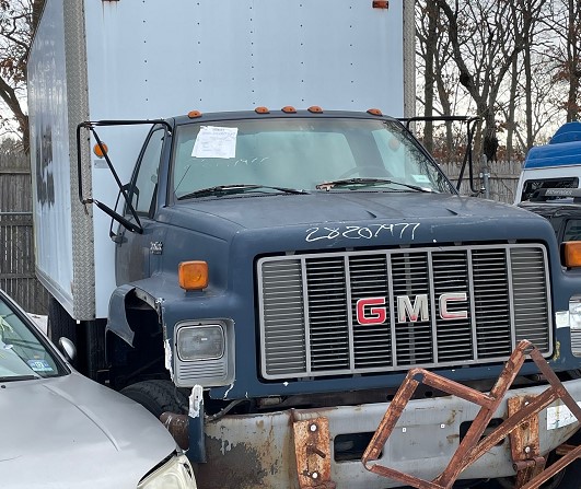 1995 GMC C700 Top Kick (Medford, NY 11763) | Property Room