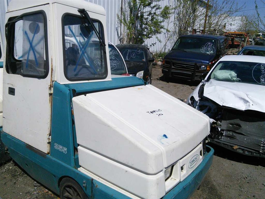 1995 Tennant 355 (Brooklyn, NY 11211) | Property Room