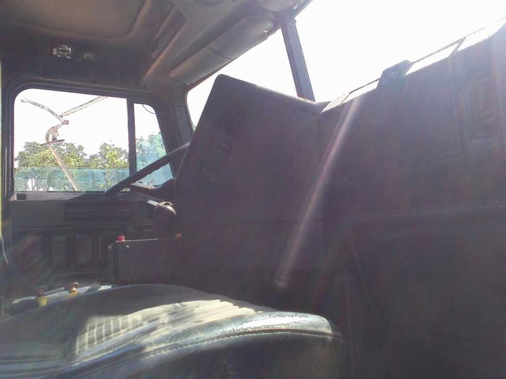 1998 Freightliner Fld112Sd (Brooklyn, NY 11214) | Property Room