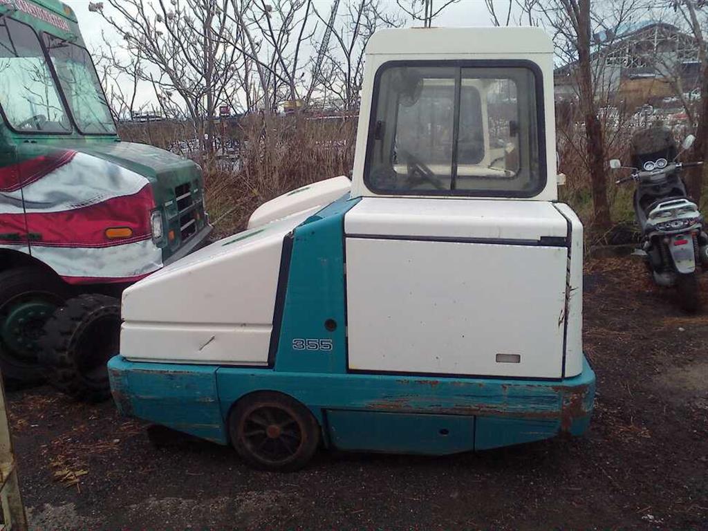 1998 Tennant 355 (Brooklyn, NY 11214) | Property Room