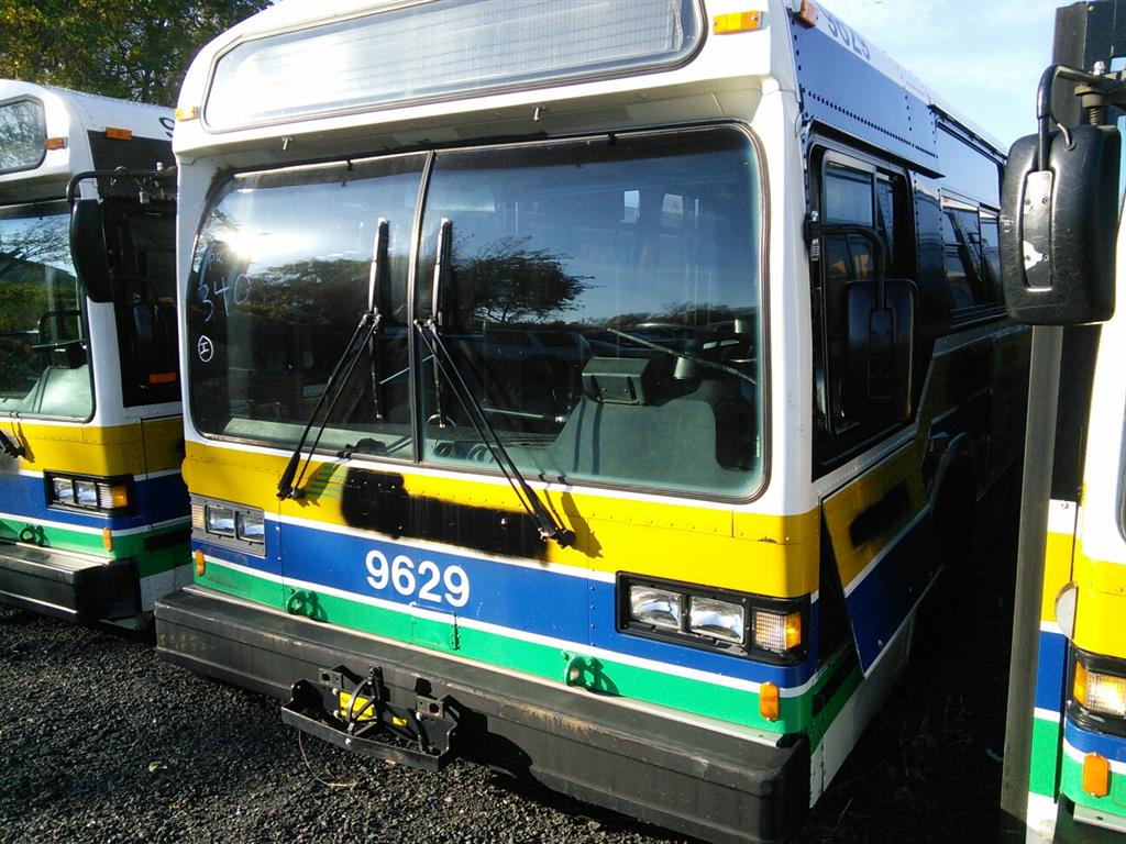 1996 Nova Classic TC40102N Bus (Hartford, CT 06114) | Property Room