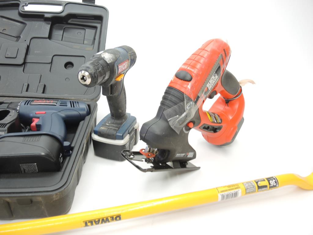 Novi Tech Drill/Flashlight Set And More, 10+ Pieces | Property Room