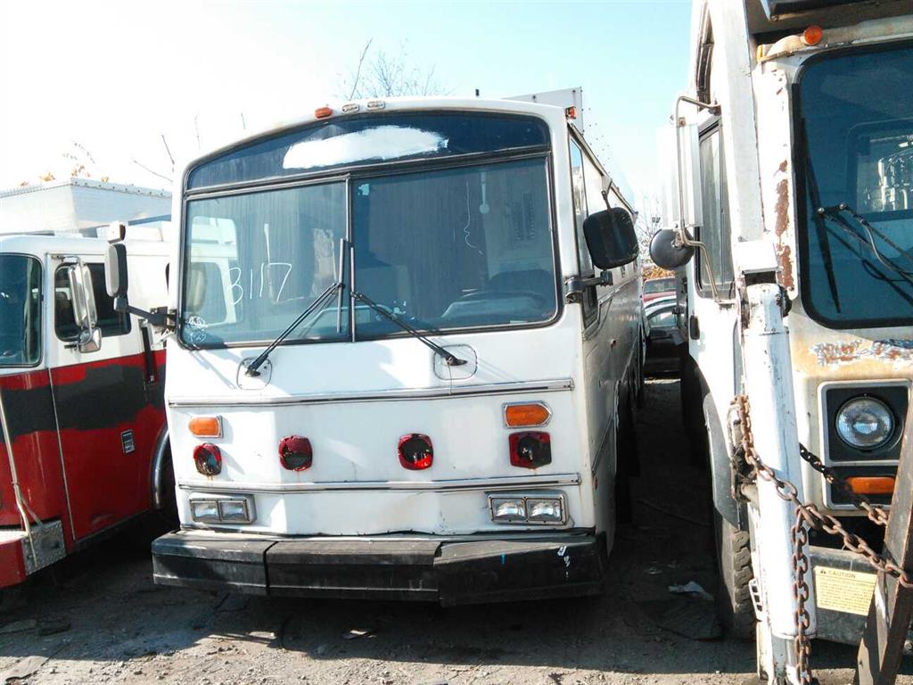 1989 Thomas Unidentified Bus (Brooklyn, NY 11211) | Property Room