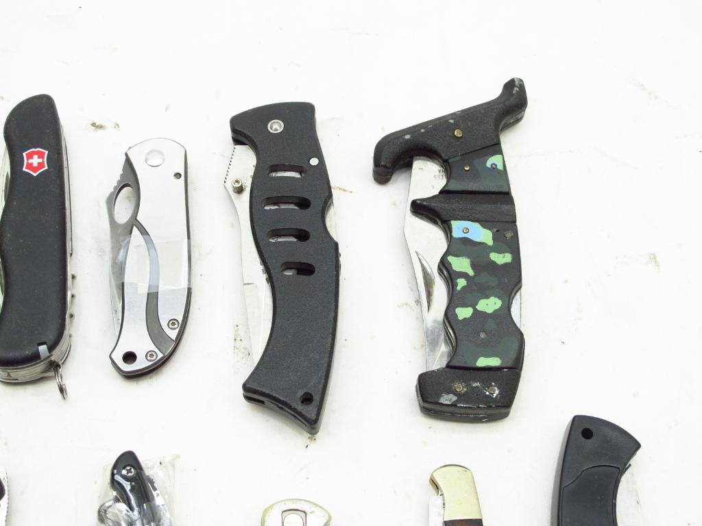 Green Beret, Pazoda Knives & Other Assorted Knives, 12 Pieces ...