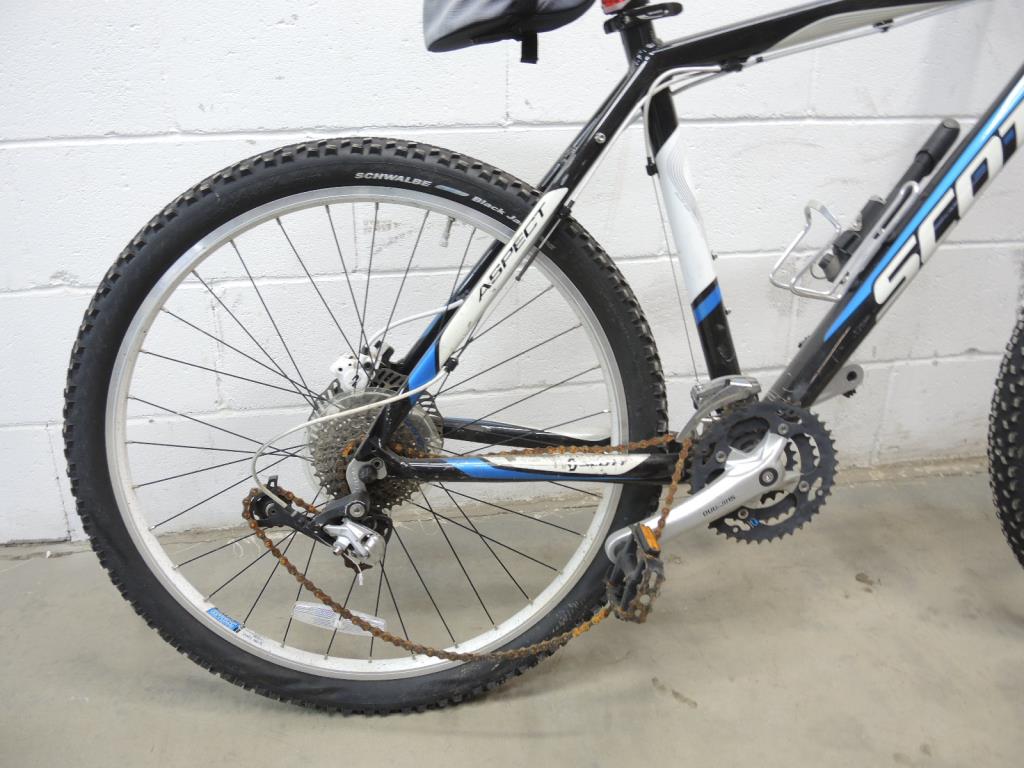 Scott 30 Mountain Bike | Property Room