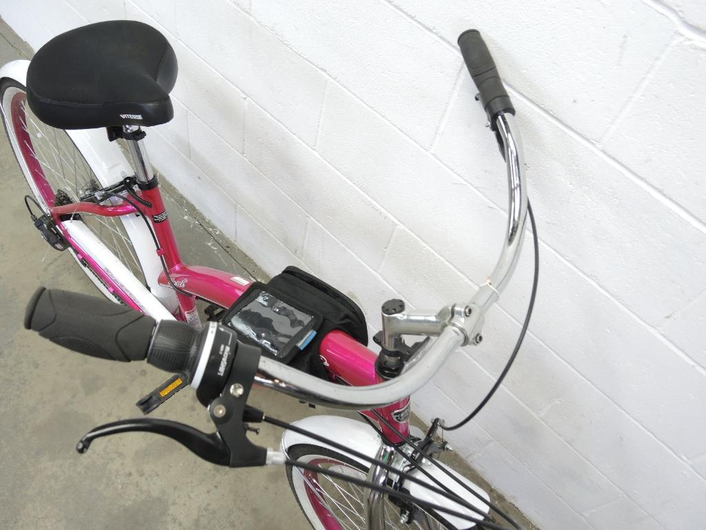 Kent Del Rio Beach Bike | Property Room