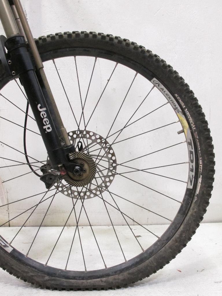 Jeep Rubicon Men's Mountain Bike | Property Room