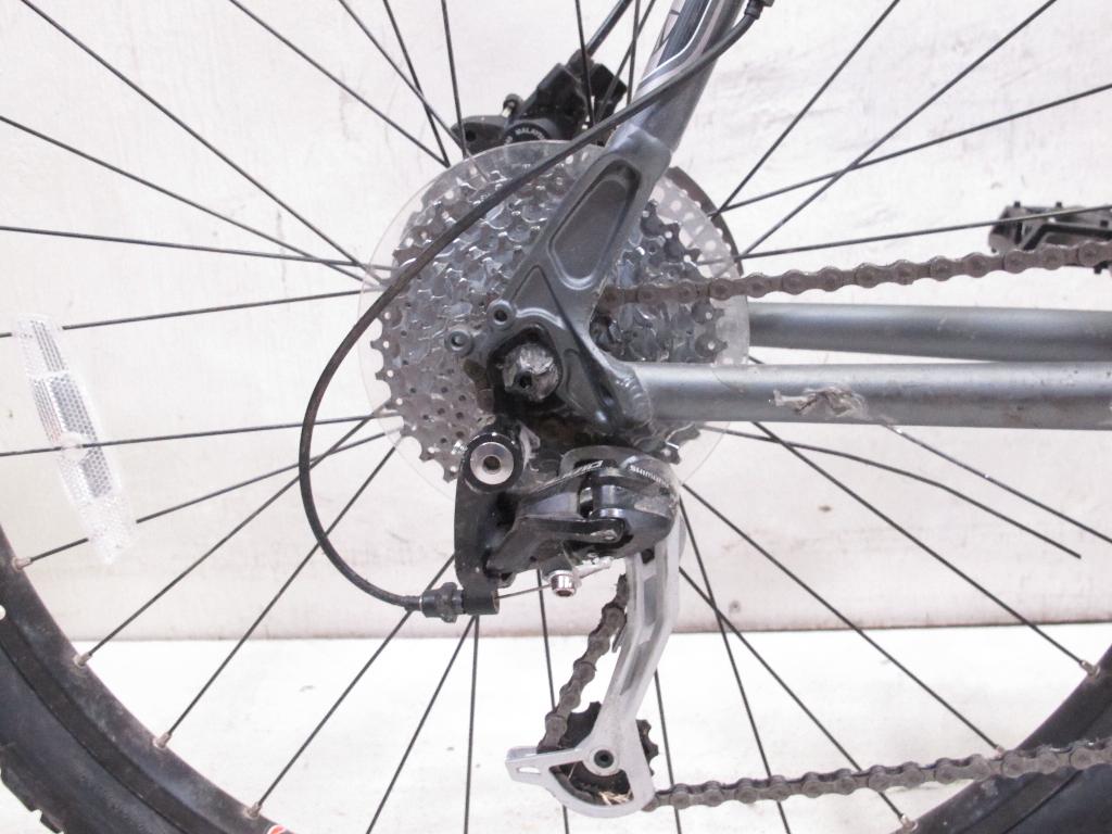 Trek 4 Series Men's Mountain Bike | Property Room