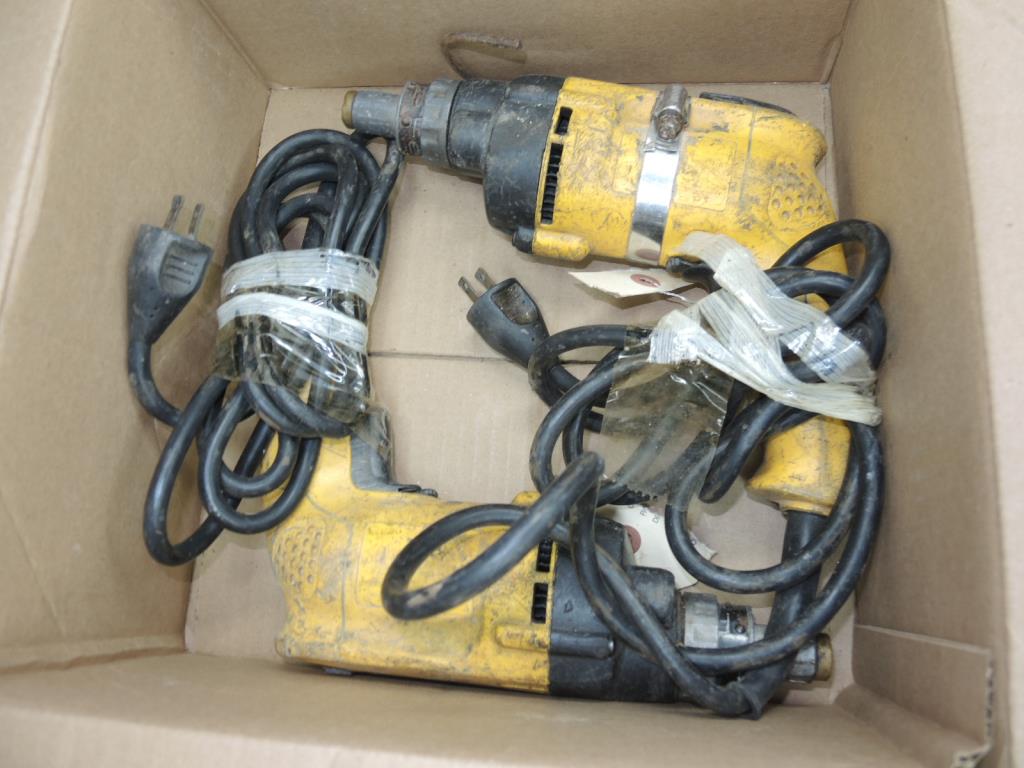 DeWalt DW257 Drill, 4 Pieces. | Property Room