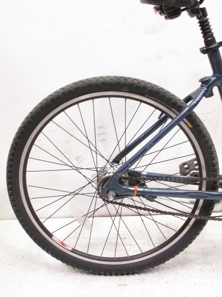 Trek Navigator 400 Women's Hybrid Bike | Property Room