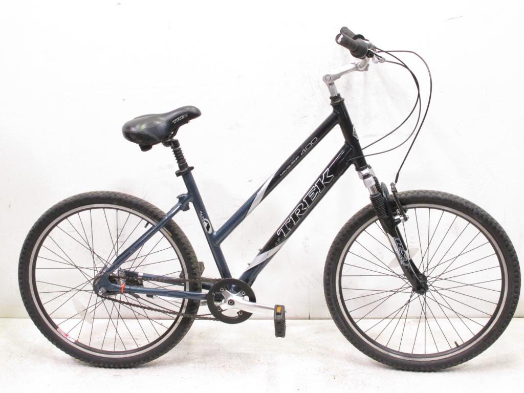 Trek Navigator 400 Women's Hybrid Bike | Property Room