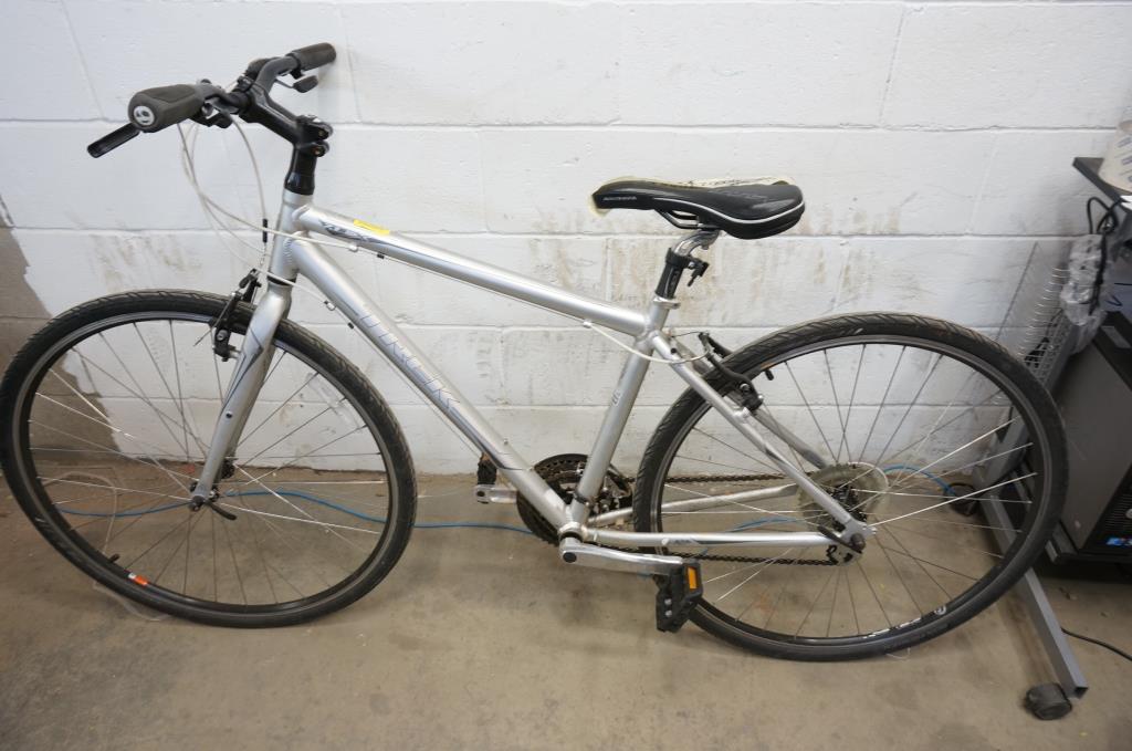 Trek 7.1FX Road Bike | Property Room