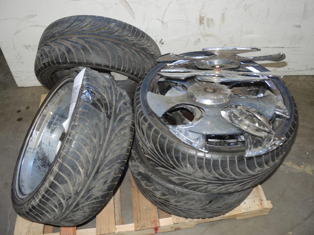 20" Mondera Wheels, 4 Pieces | Property Room