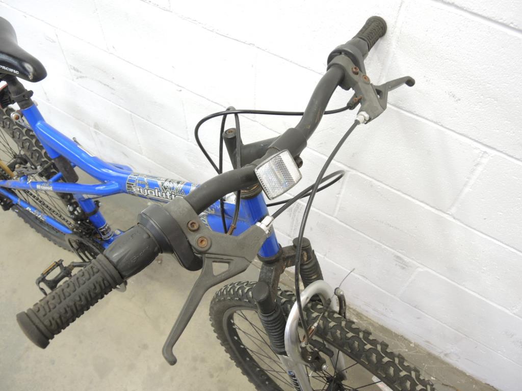 Pacific Evolution Mountain Bike | Property Room