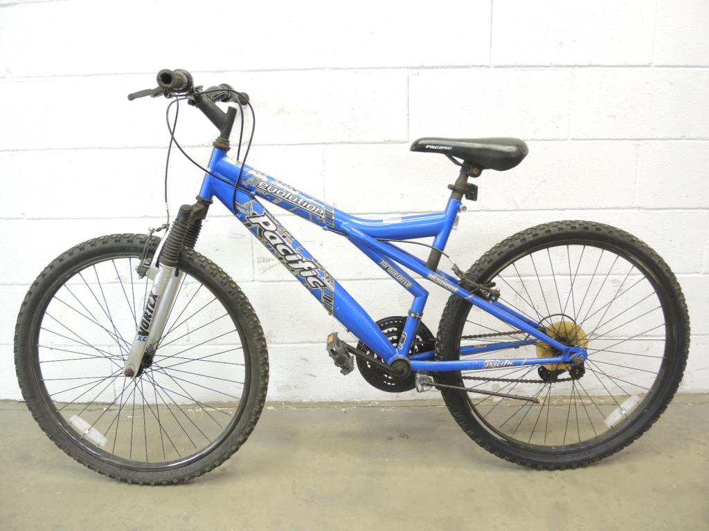 Pacific Evolution Mountain Bike | Property Room
