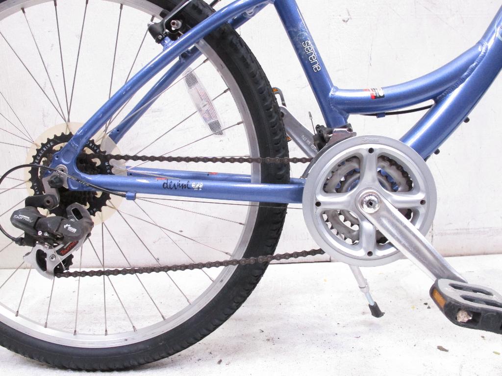 Diamondback Serene Women's Hybrid Cruiser Bike | Property Room