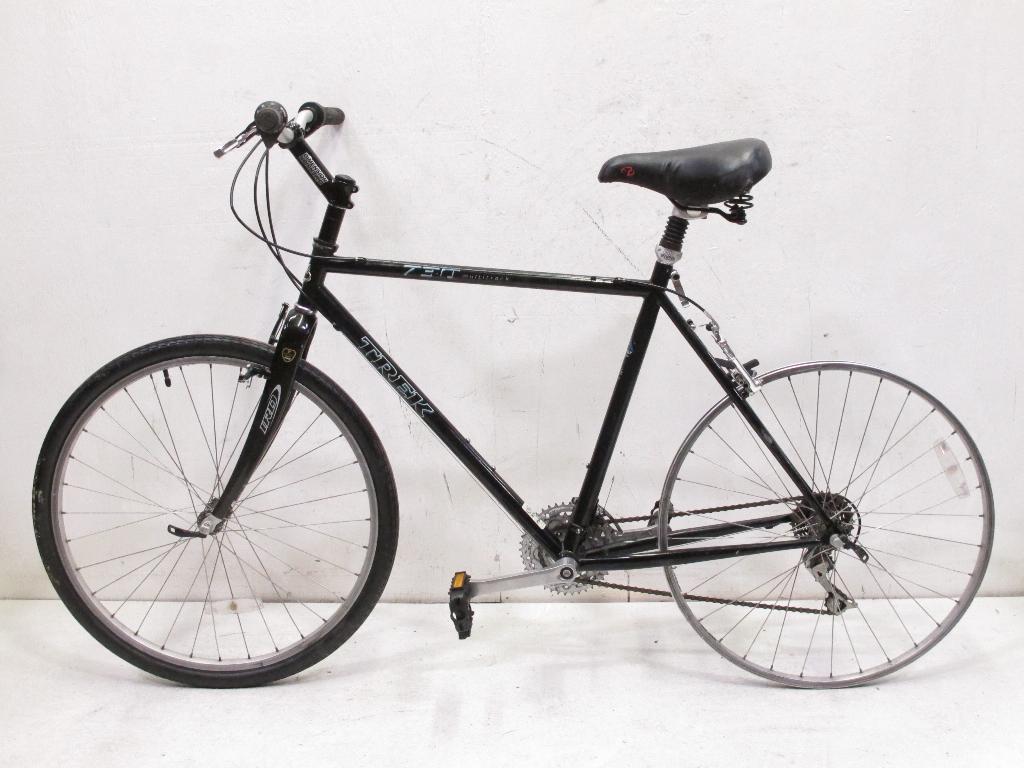 Trek 730 Men's Hybrid Bike | Property Room