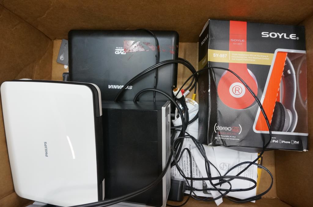 Soyle Streo Headphones And More, 10+ Pieces | Property Room