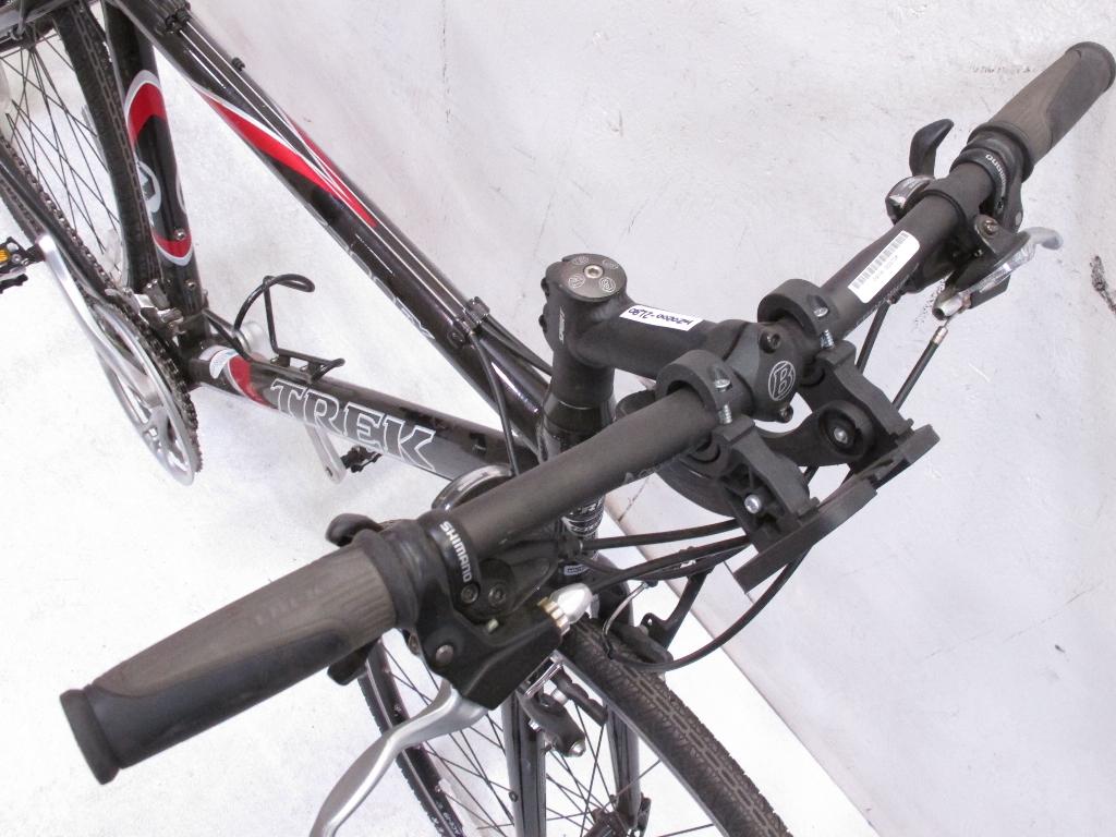 Trek 7300FX Men's Hybrid Bike | Property Room