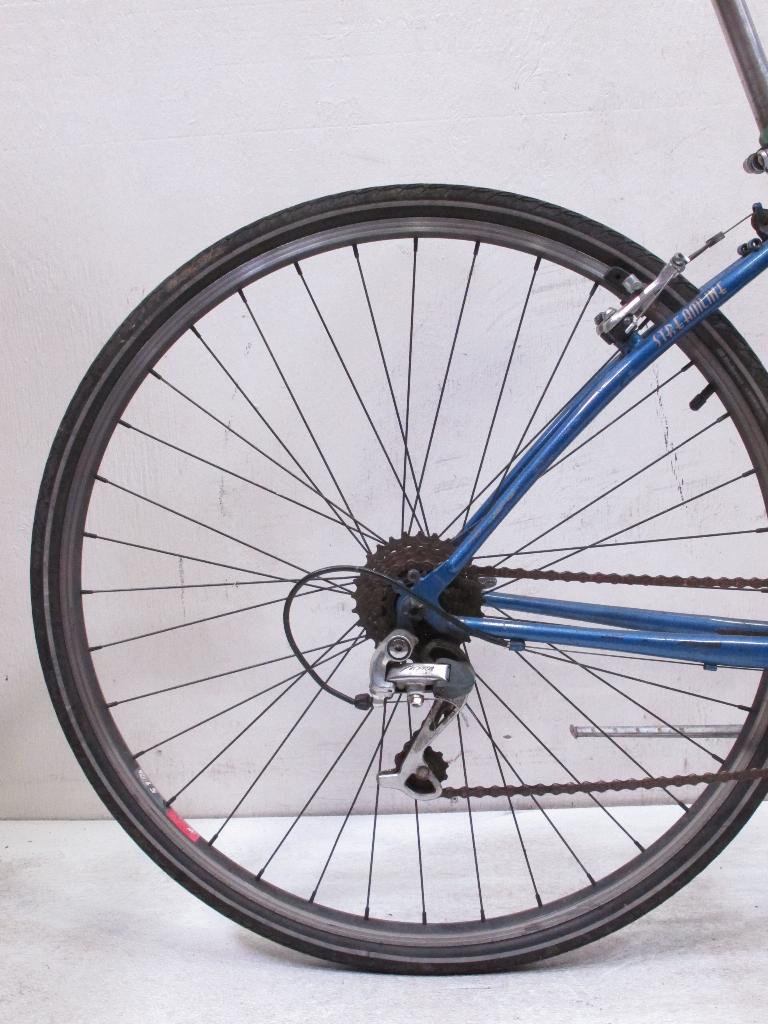 GT Slipstream Women's Hybrid Bike | Property Room