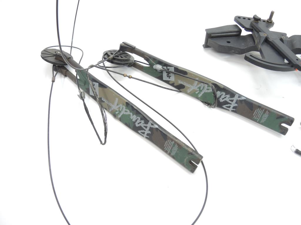 Bandit Compound Bow | Property Room