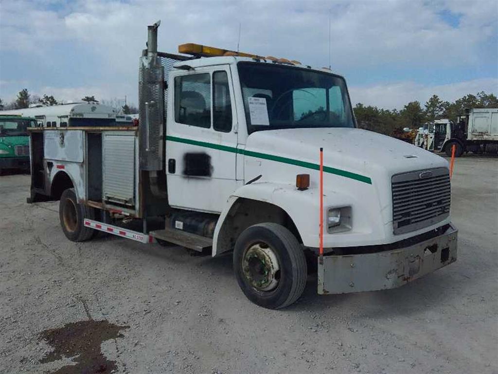 2001 Freightliner Fl50 (Medford, NY 11763) | Property Room