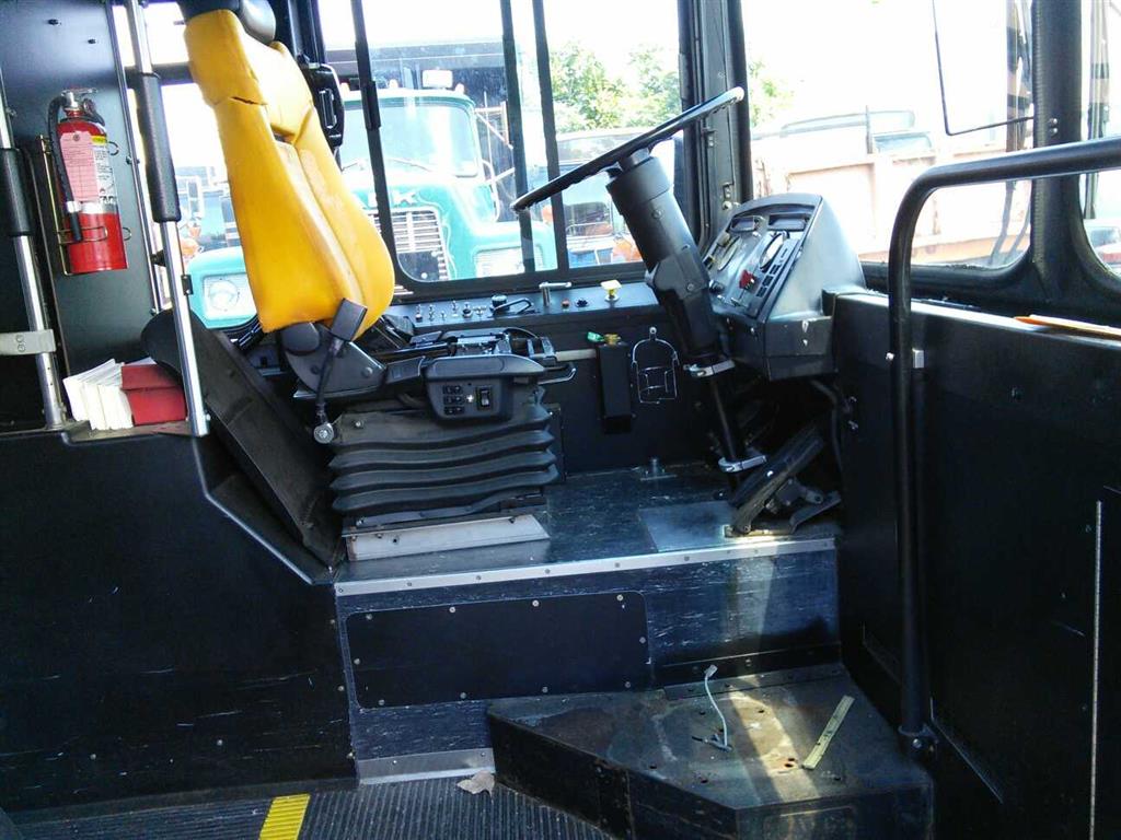 2002 New Flyer D40LF (Hartford, CT 06114) | Property Room