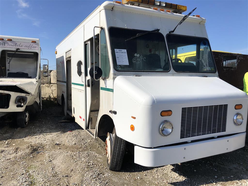 2003 Freightliner Mt45 Chassis (Medford, NY 11763) | Property Room