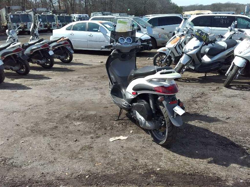 2003 Piaggio BV200 (Medford, NY 11763) | Property Room