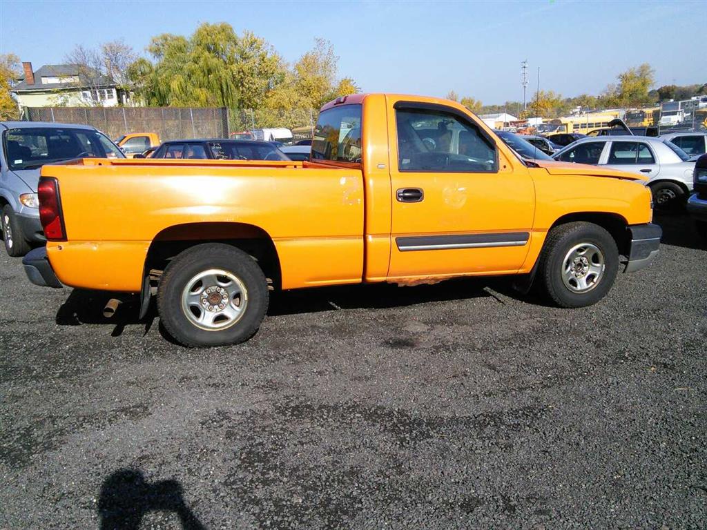 2004 Chevrolet CC15703 (Hartford, CT 06114) | Property Room