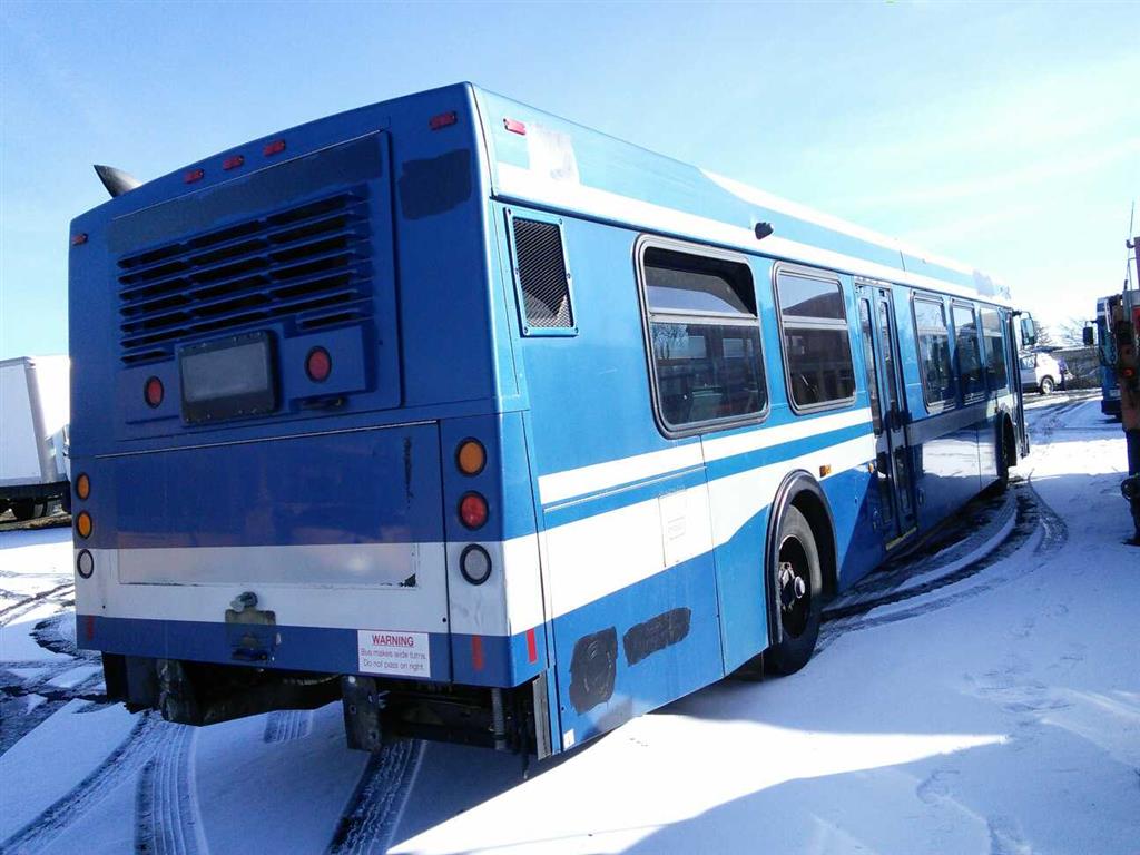 2004 New Flyer D40LF (Hartford, CT 06114) | Property Room