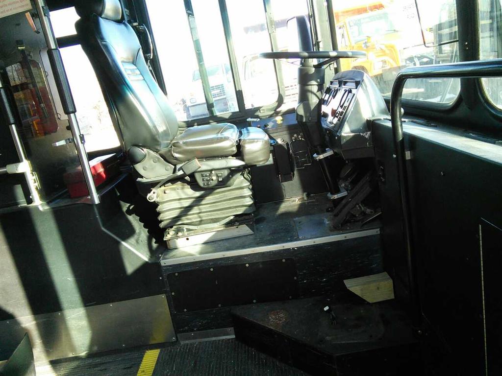 2004 New Flyer D40LF (Hartford, CT 06114) | Property Room