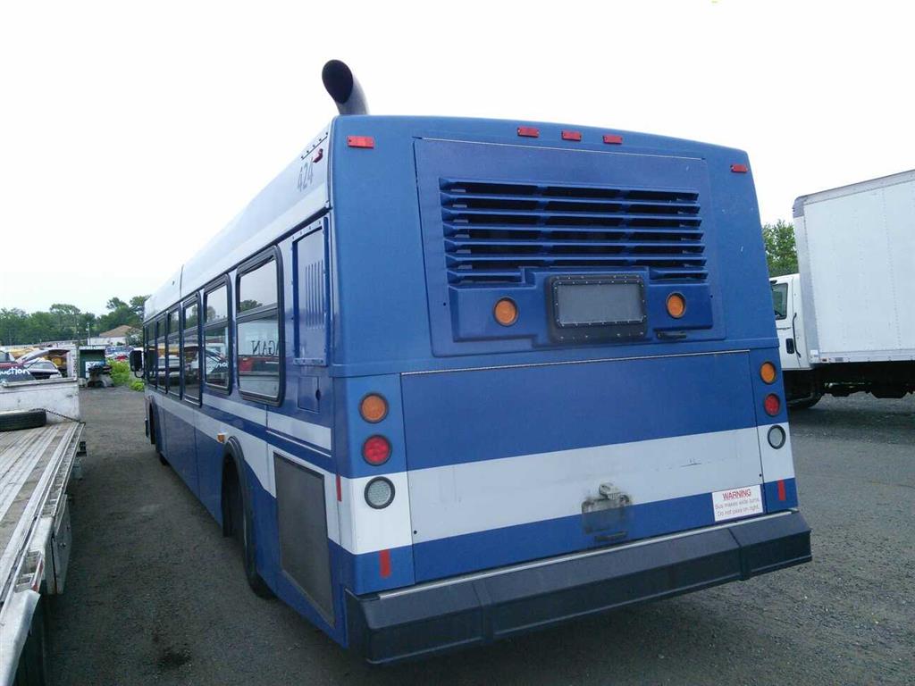 2004 New Flyer D40LF (Hartford, CT 06114) | Property Room